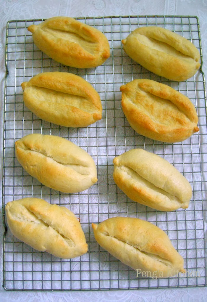 Peng's Kitchen: Portuguese Bread Rolls (Papo Secos)
