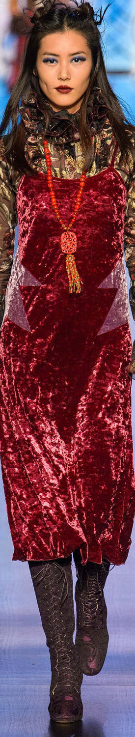 LOOKandLOVEwithLOLO: Fall/Winter 2017 RTW featuring Highlights from ...