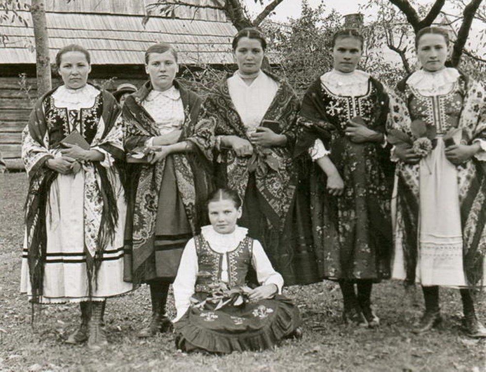 FolkCostume&Embroidery: Overview of the costumes of the Lemkos / Rusyns ...