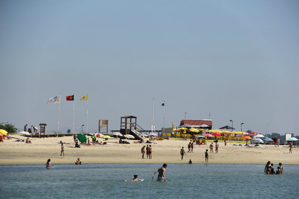 Quercus classifica três praias de Olhão com Qualidade de Ouro