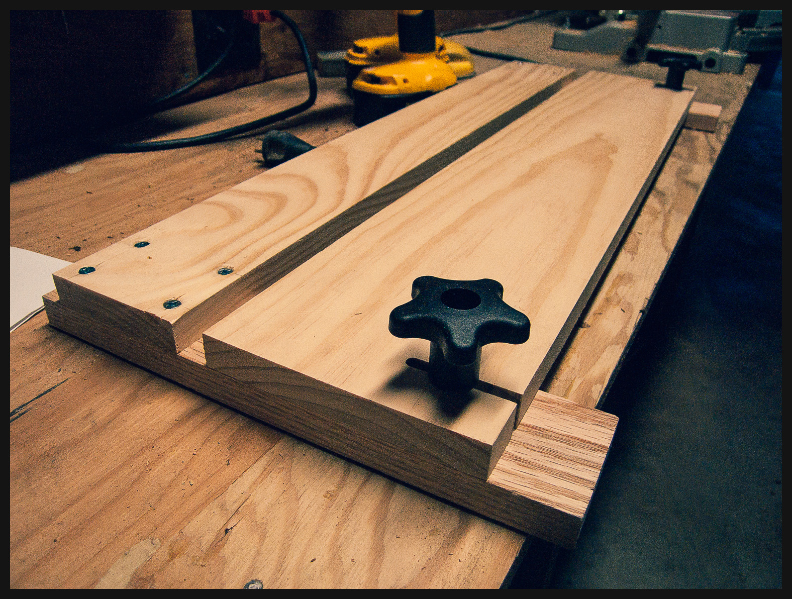 craftsman.: dado jig.