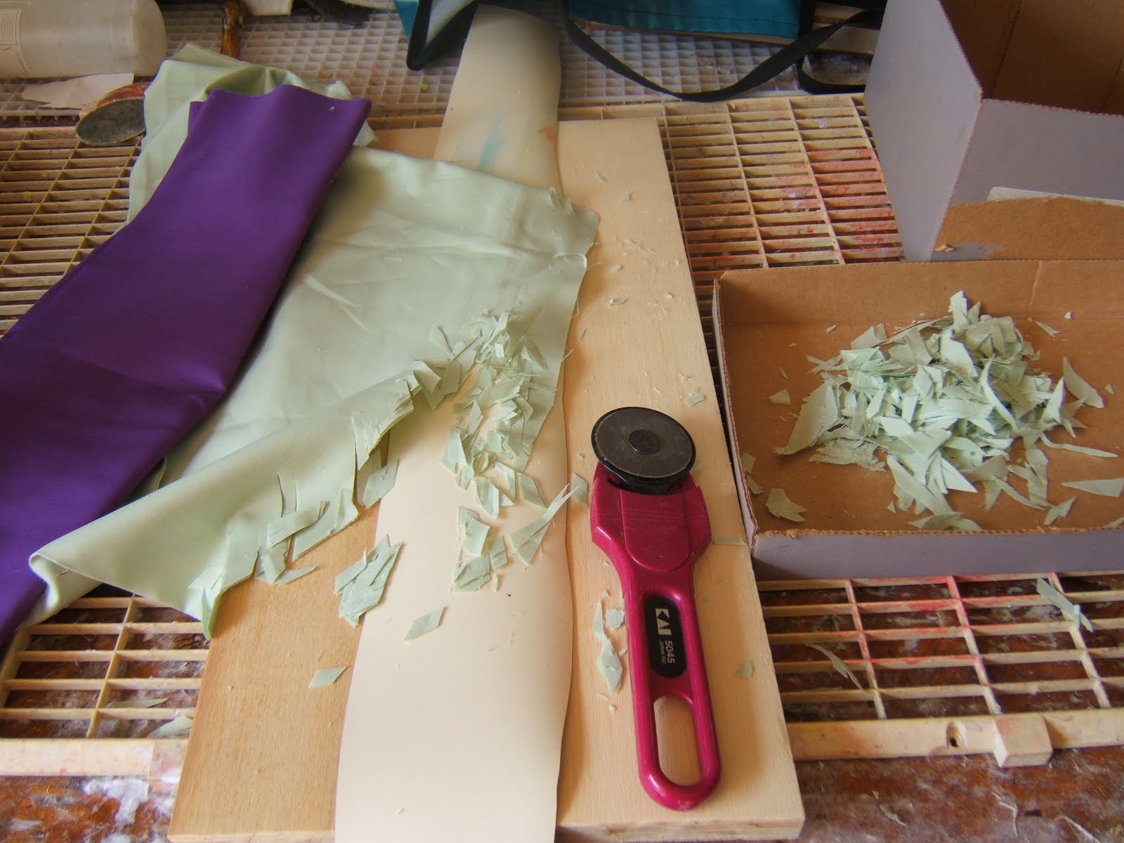 Paper Majik: I learned how to cut fabric fast...and a whole lot more!!
