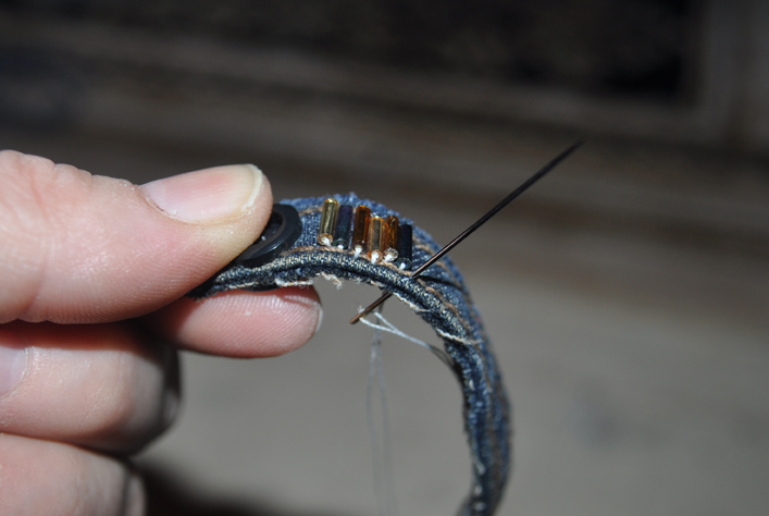 Av Susanne - in english: Denim bracelet - tutorial
