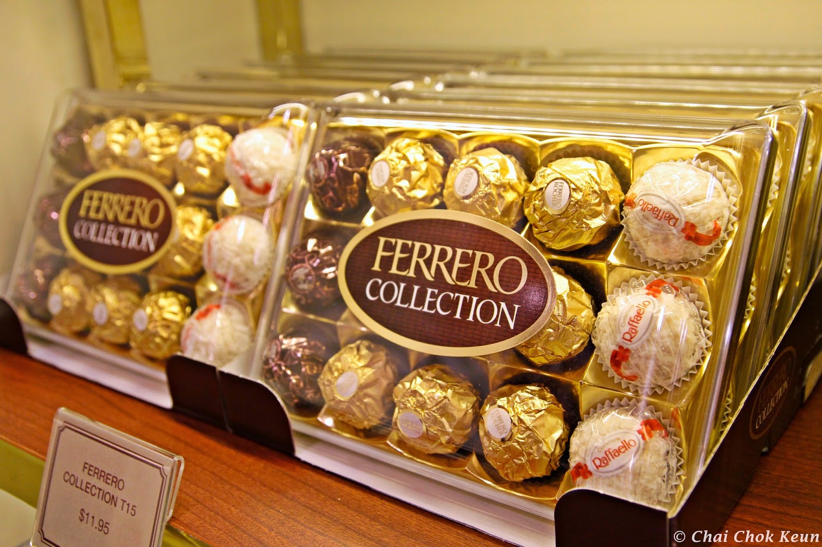 Celebrate the Christmas Moment with Pasticceria Ferrero Chocolate ...