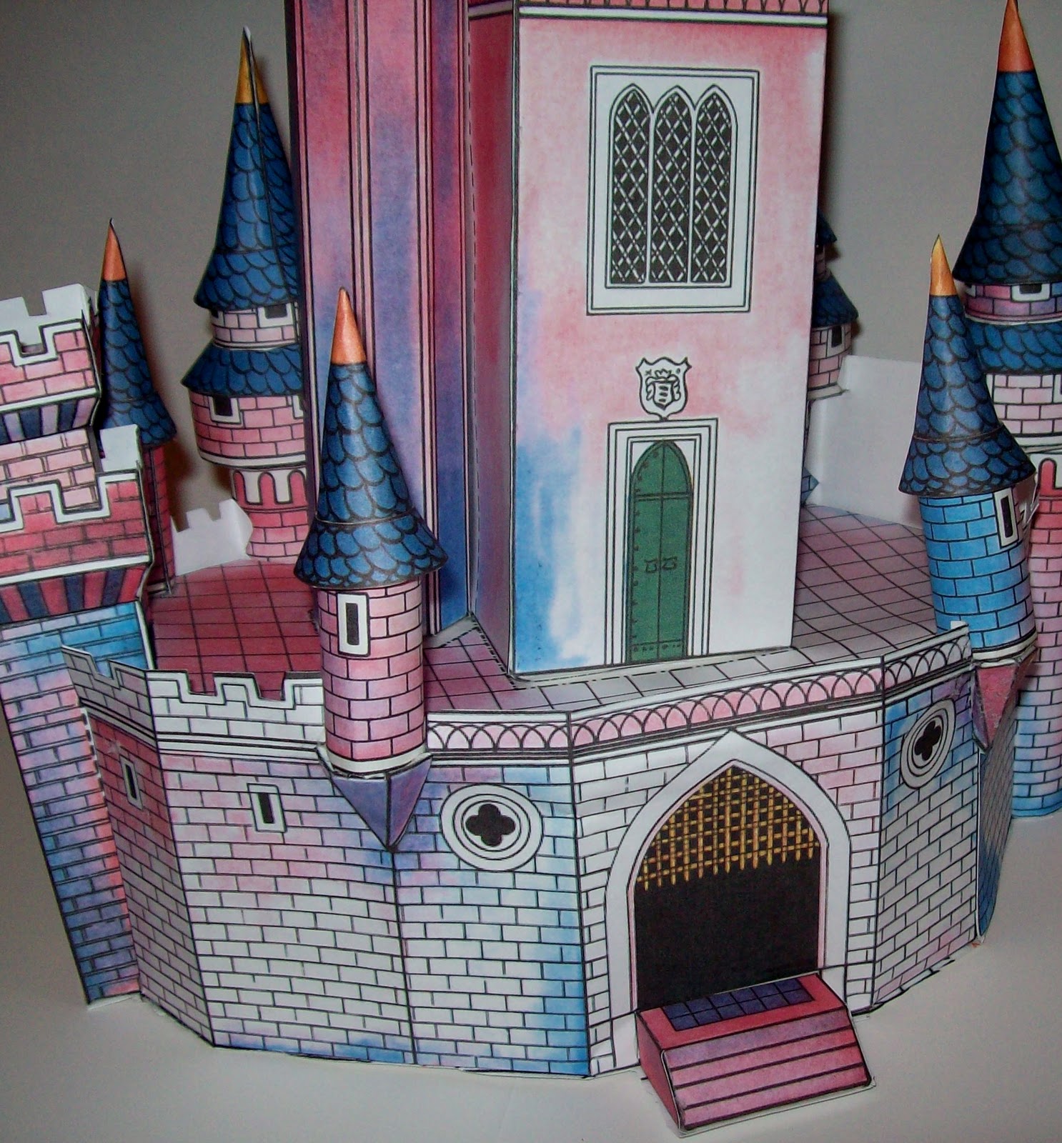 DickieRaye's Papercraft: Disney's Cinderella's Castle