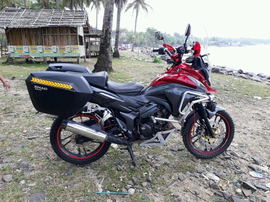 ANGGA BADAY: Honda CS1 Modif Touring Minimalist