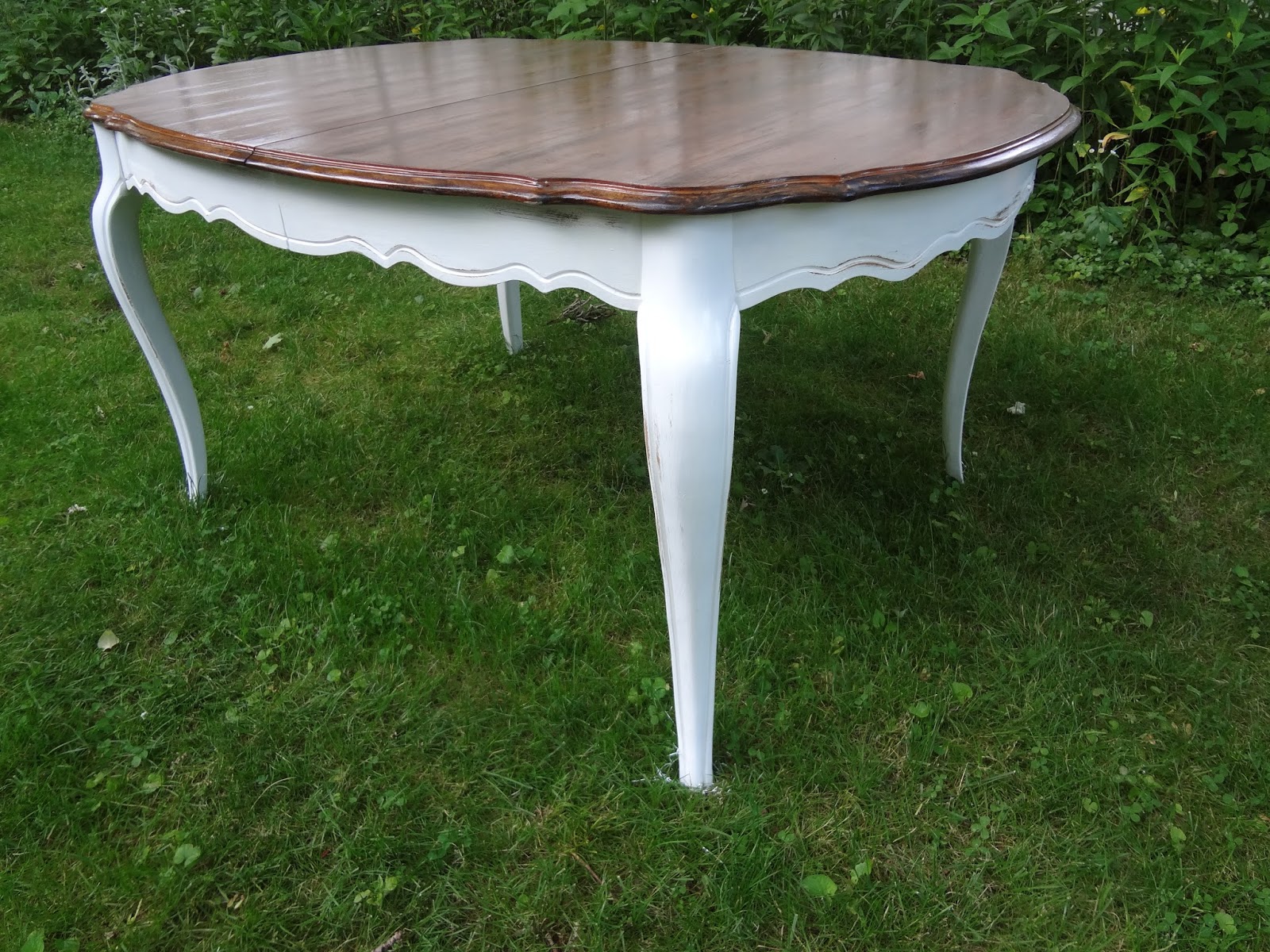 Heir and Space: A Vintage Cherry Dining Set