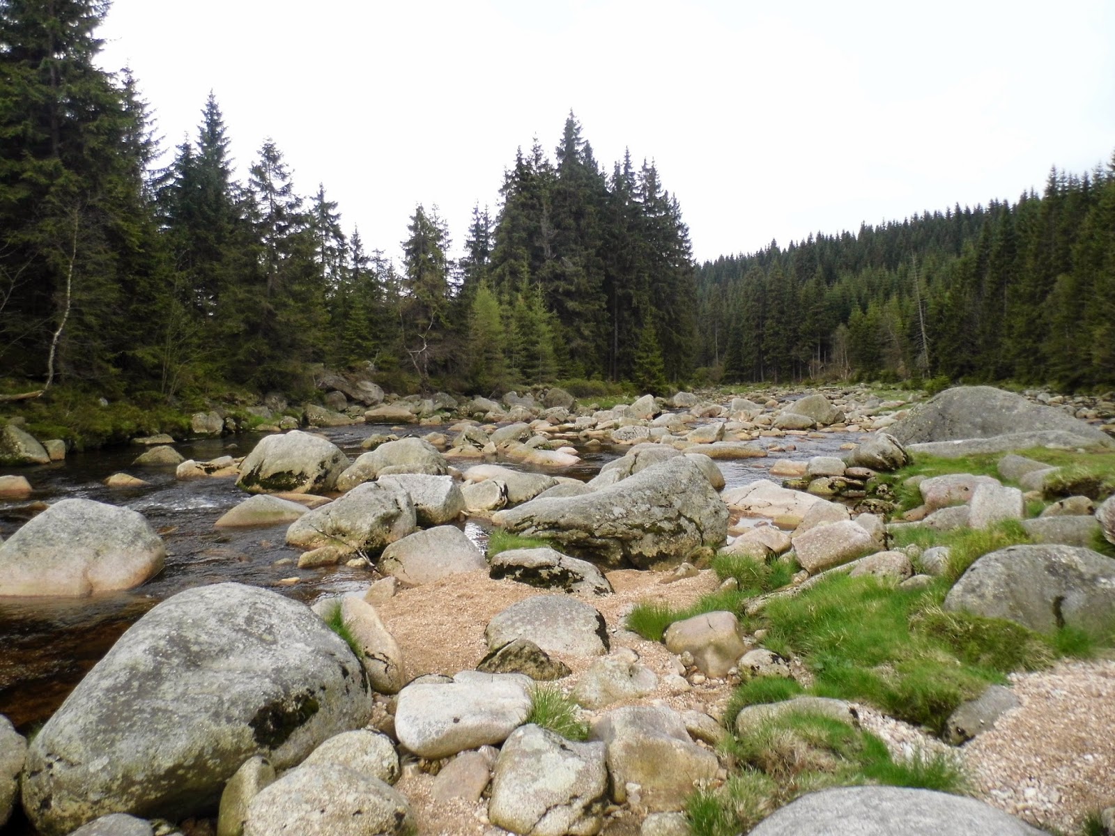 „Dawna osada szklarska Orle i most graniczny na rzece Izerze”