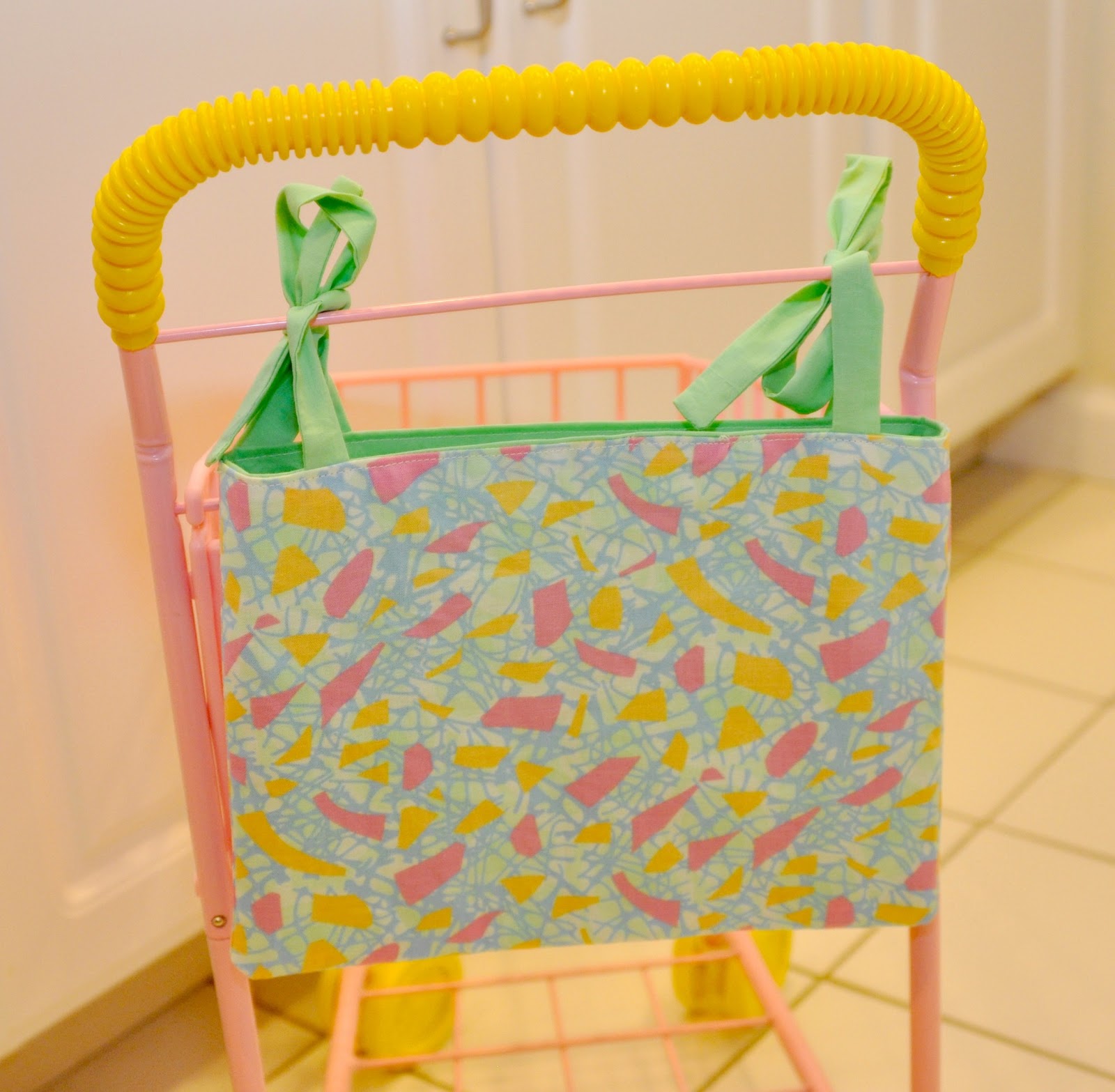 Dual Perspicacity: Wheelchair Bag Tutorial