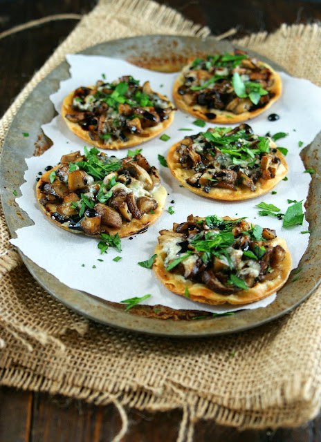 Authentic Suburban Gourmet: Mushroom Pizzettas with Reduced Balsamic ...