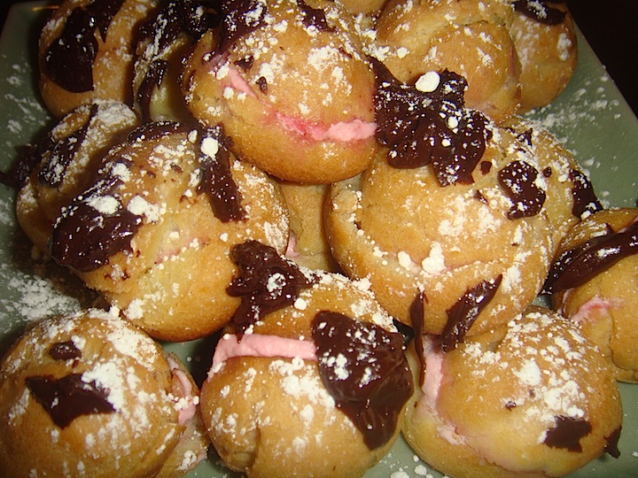 HB Cooks: Raspberry Cream Puffs with Dark Chocolate Drizzle