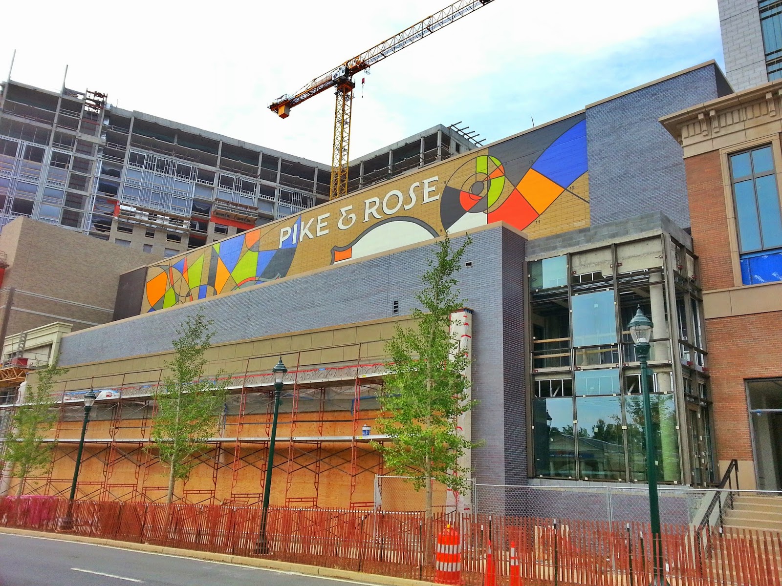 Robert Dyer @ Bethesda Row: WALKING THE STREETS OF PIKE & ROSE, PART II ...