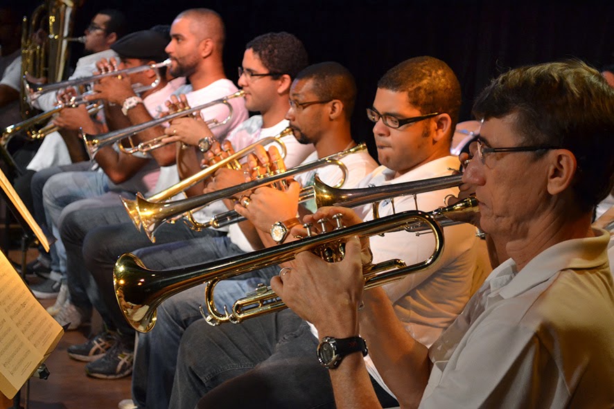 _: Sociedade Filarmônica 25 de Março proporciona Ensino de Música