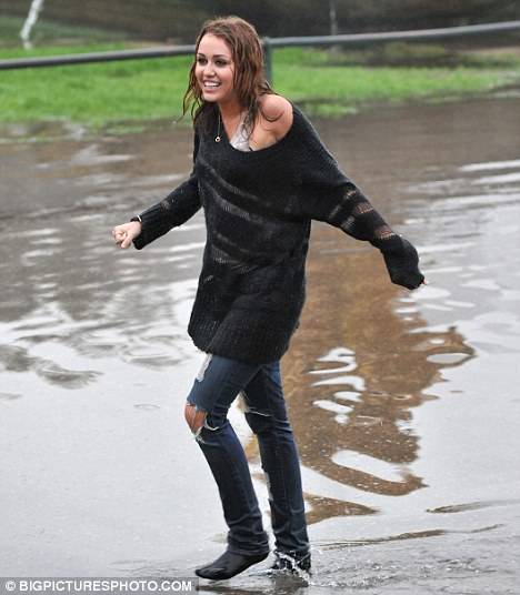 Miley Cyrus - LOL: Laughing Out Loud - Official Movie Trailer ...