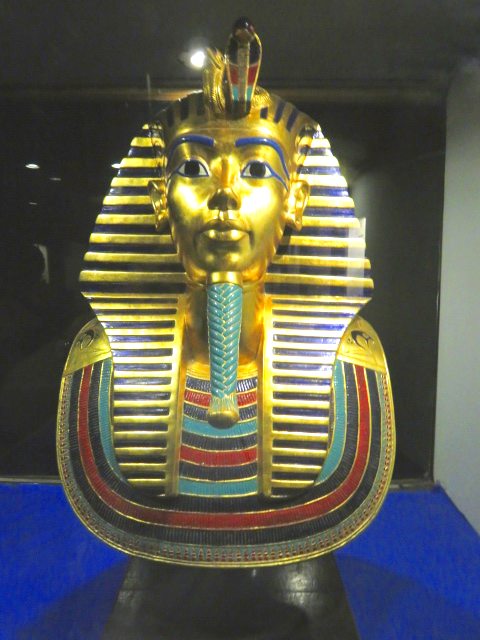 The Travelling Lindfields: Howard Carter House and the Tomb of Tutankhamun