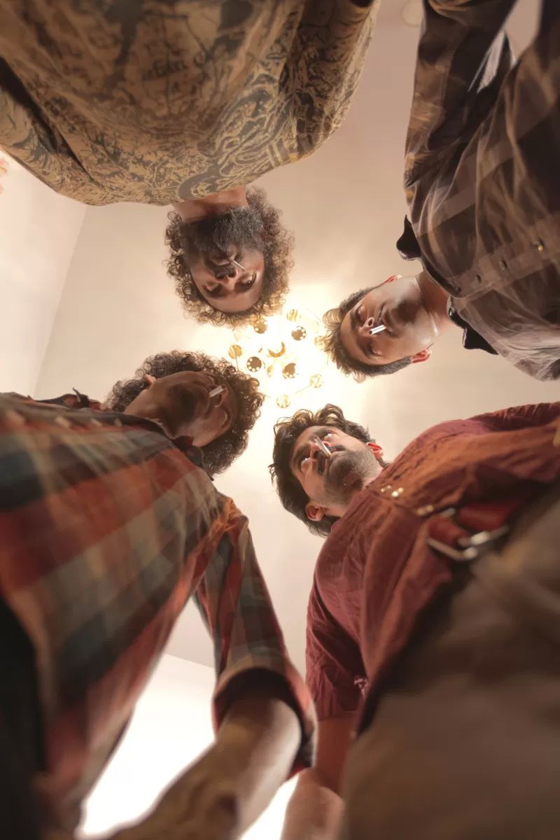 Stills Daily: Moodar Koodam Tamil Movie Stills