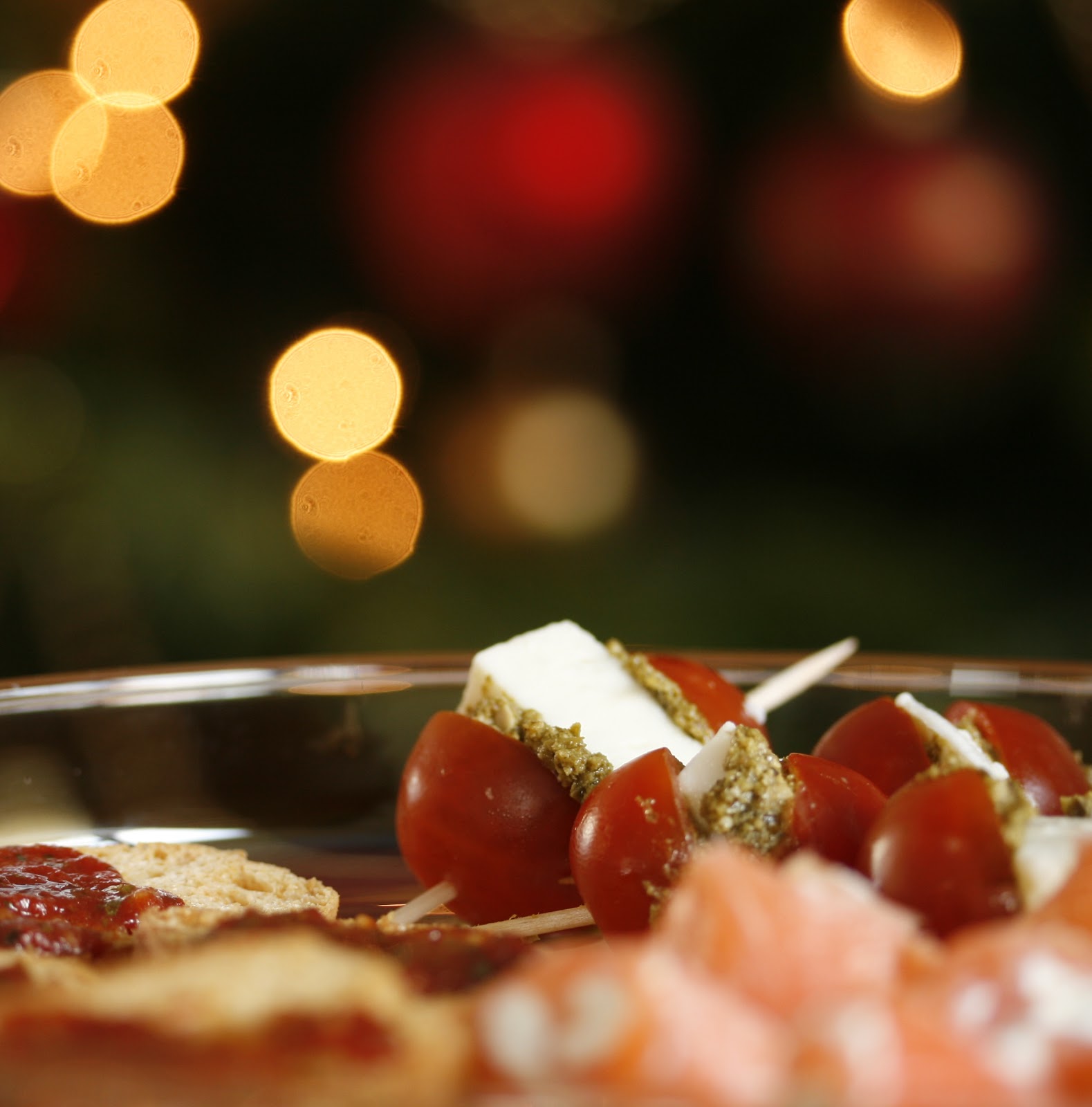 Last Alliance Studios: Christmas Nibbles! (in 1/12th scale)