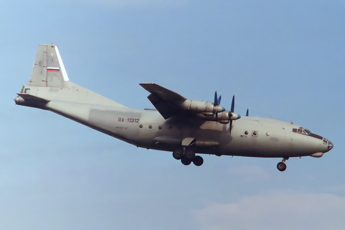 Eastwings: Juli 2012