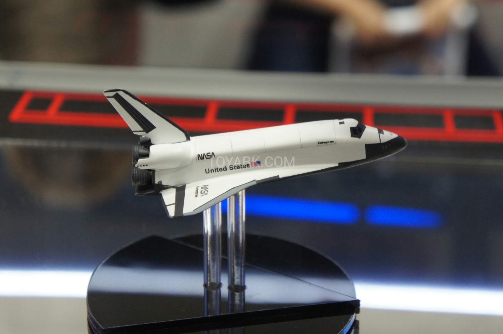 The Trek Collective: QMx's artisan replica USS Enterprise