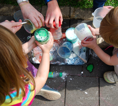 At home with Ali: Summer fun = Messy play