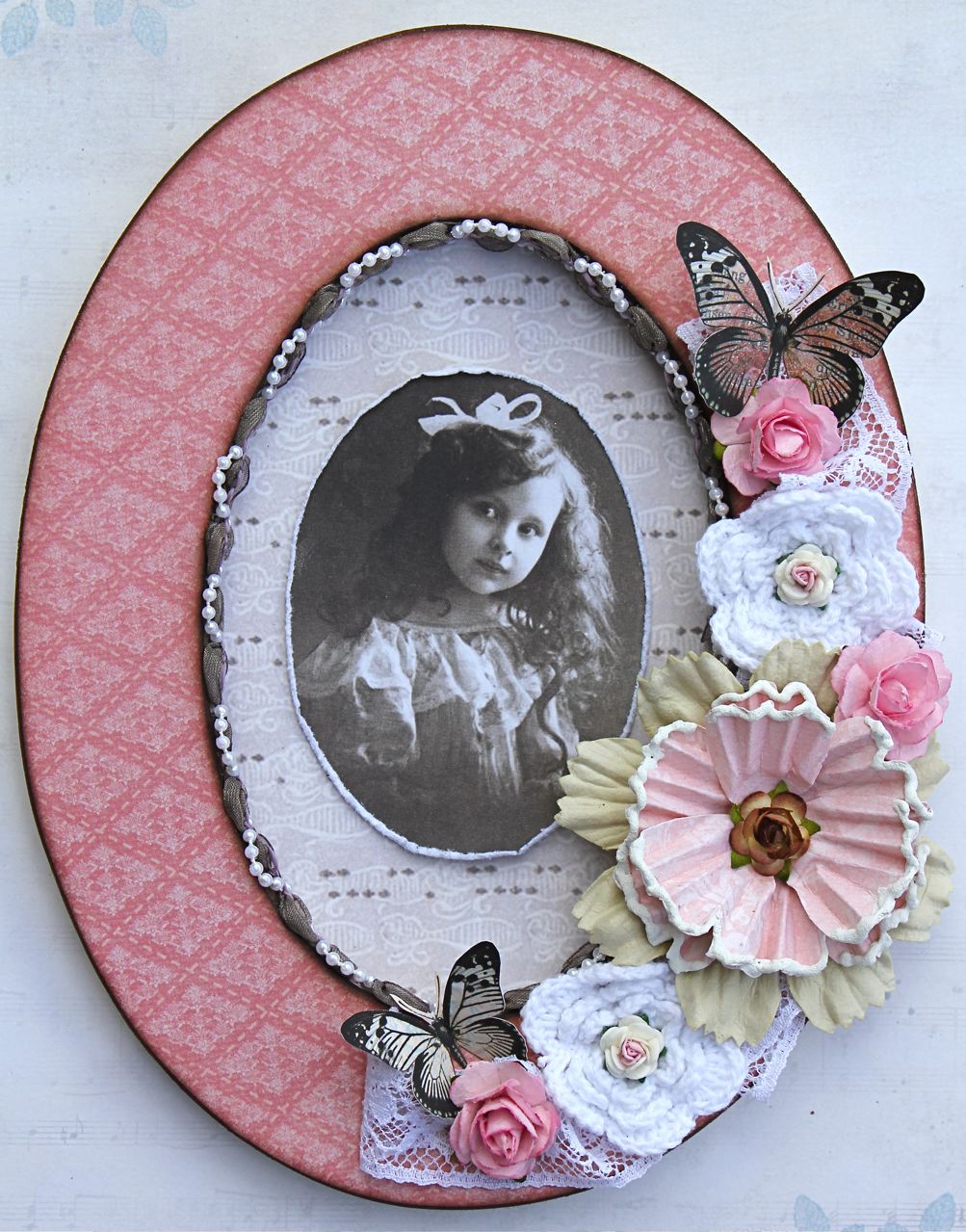 SIMPLY PAPER: Pion Design Frame