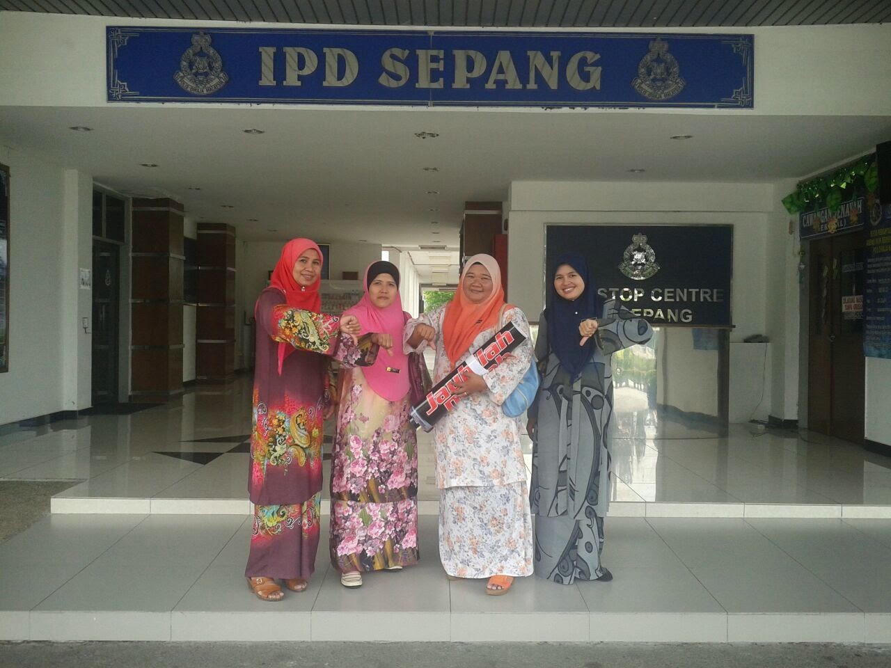 PPDa SK Taman Putra Perdana: Penyerahan Poster PPDa Dari IPD Sepang