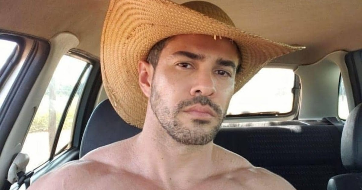 Seduced by the New...: #Chesticles