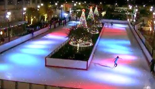 Real College Student of Atlanta: Ice skating in Atlanta {Atlantic Station}