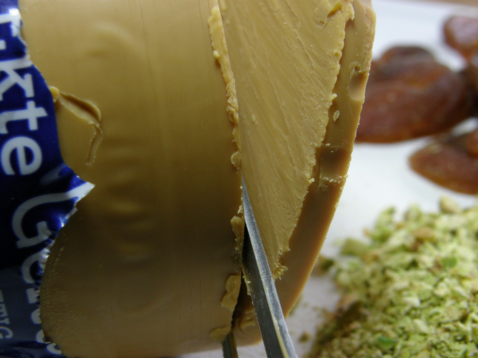 Variationen vom echten "Geitost" (Norwegischer Ziegenmolke-Käse)