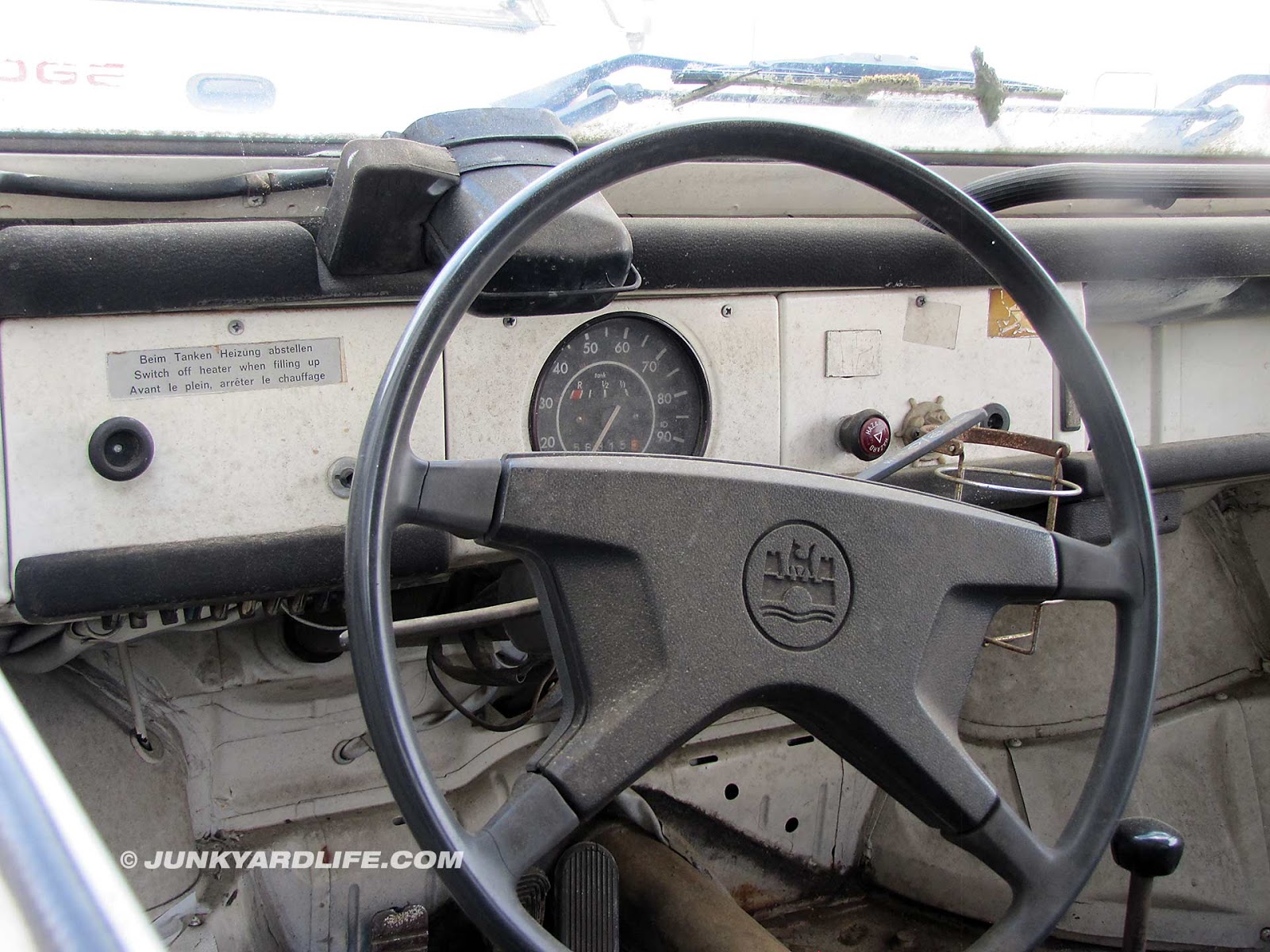 Junkyard Life: Classic Cars, Muscle Cars, Barn finds, Hot rods and part ...