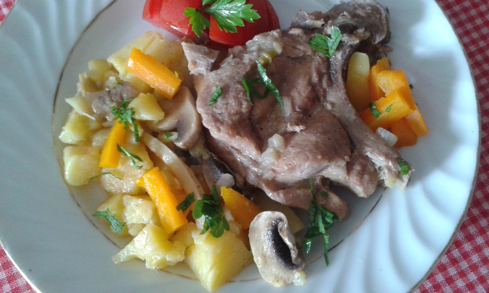 Ringlica recepti: Teleći kotleti u povrću