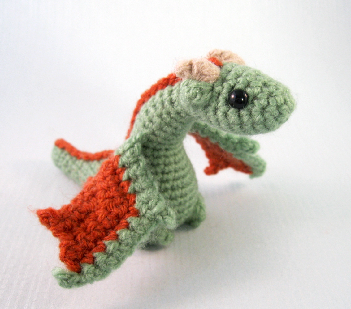 LucyRavenscar - Crochet Creatures: Mother of Dragons