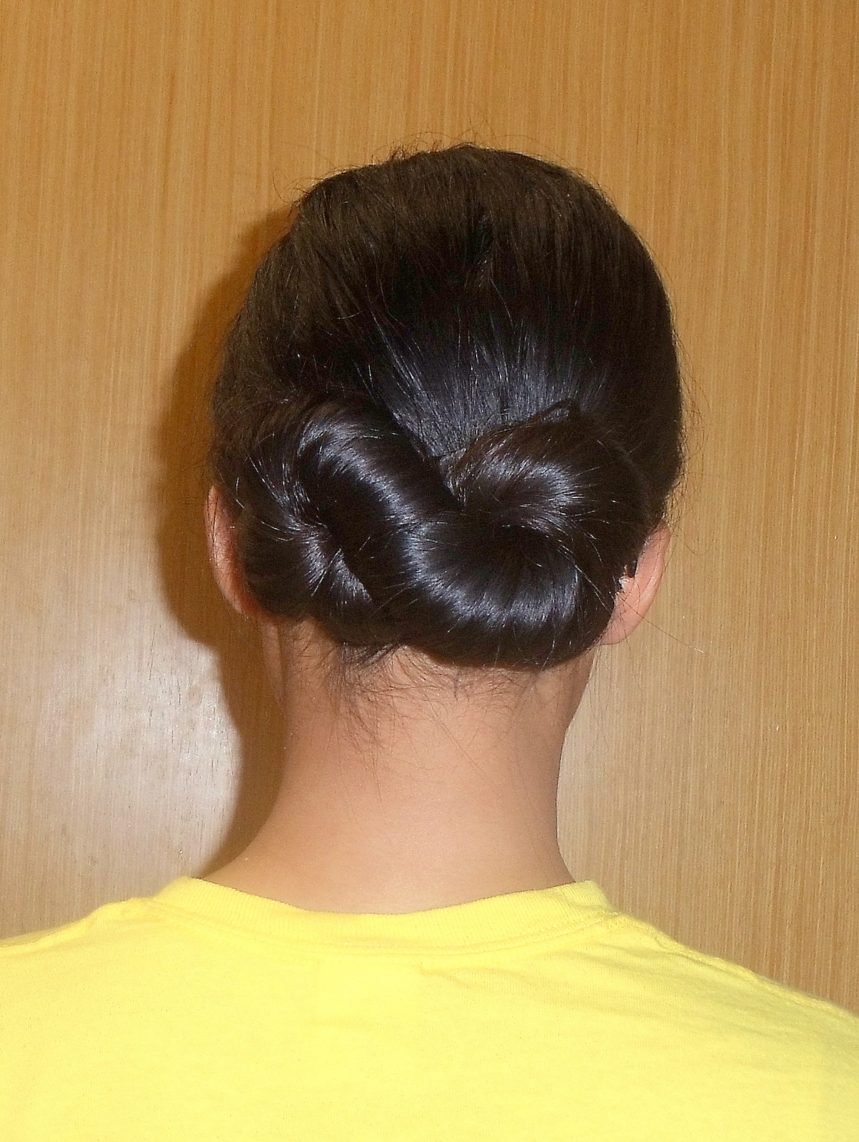 Mane Maintenance [by Mun]: Infinity Bun -- Tutorial