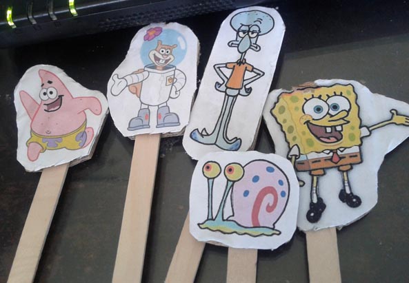 Polly and E: Puppet Show