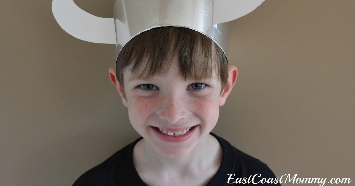 East Coast Mommy: Simple Paper Viking Helmet