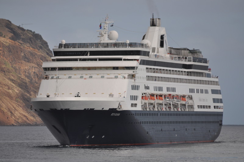 CRUZEIROS NA MADEIRA: Ryndam pela primeira vez