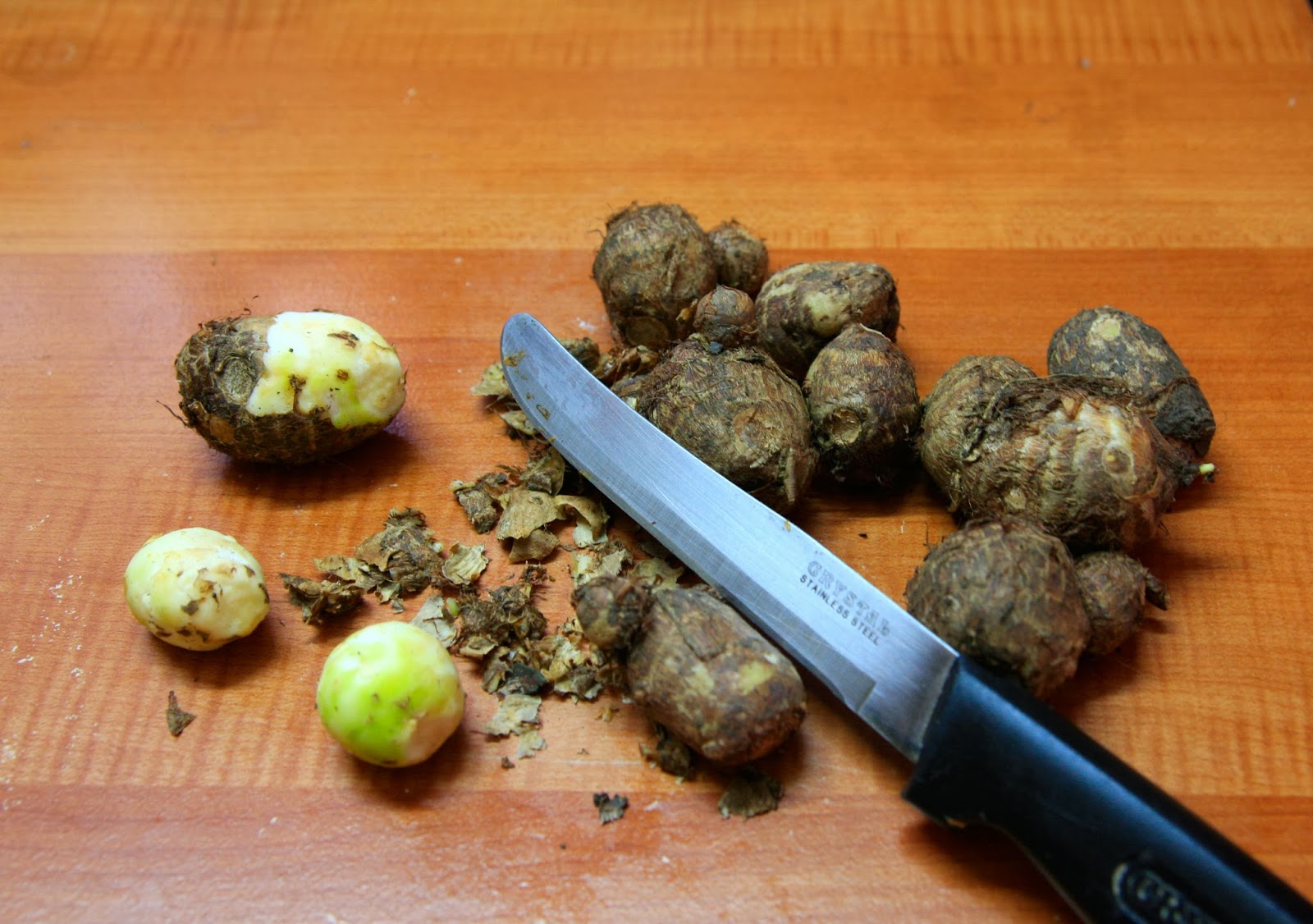 Nimmy's Kitchen: Chembu/Colocasia/Arbi Masala Curry