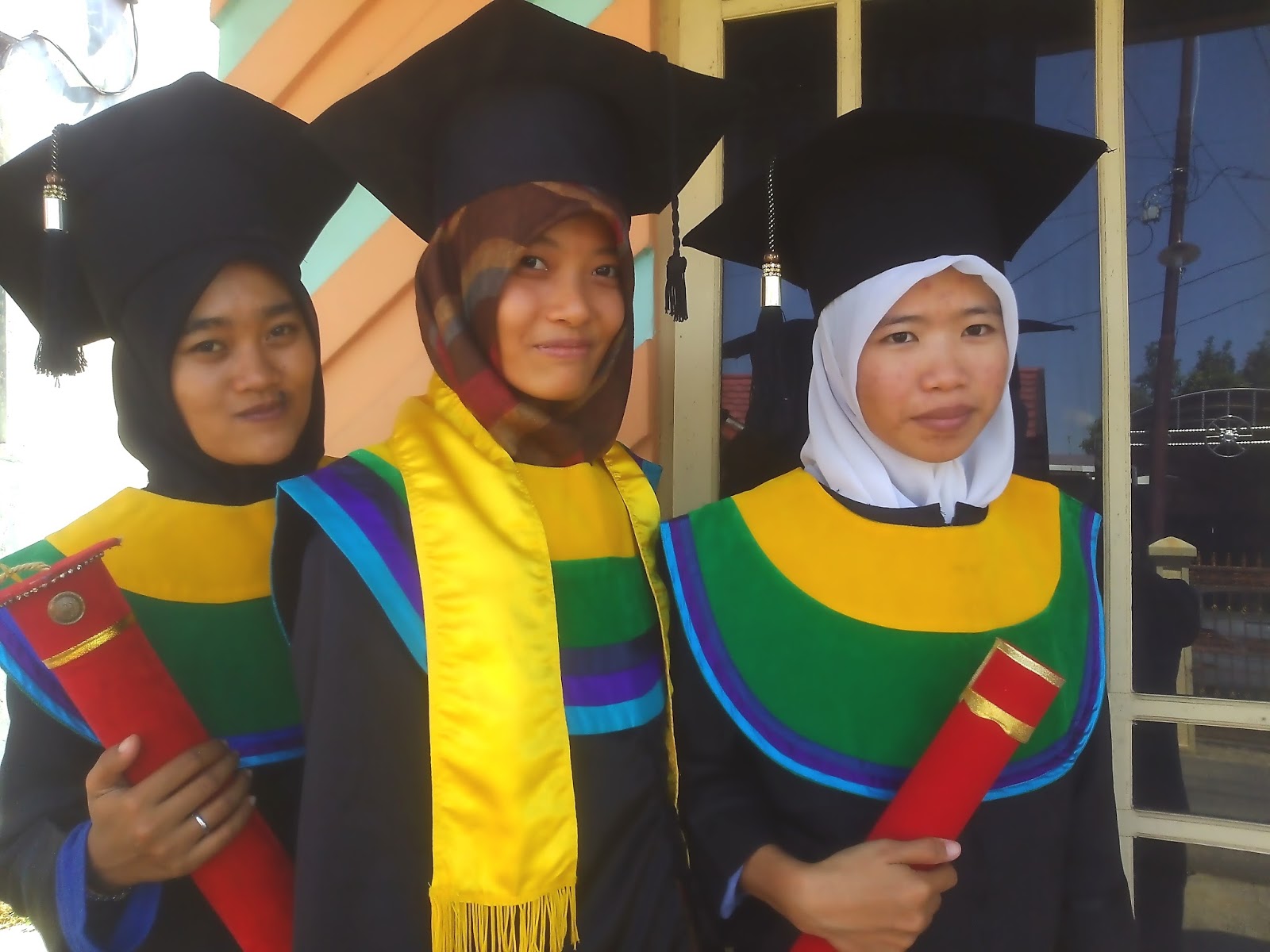 JAYA GEMILANG TOGA: FITTING TOGA FAKULTAS PERIKANAN UNVIVERSITAS ...