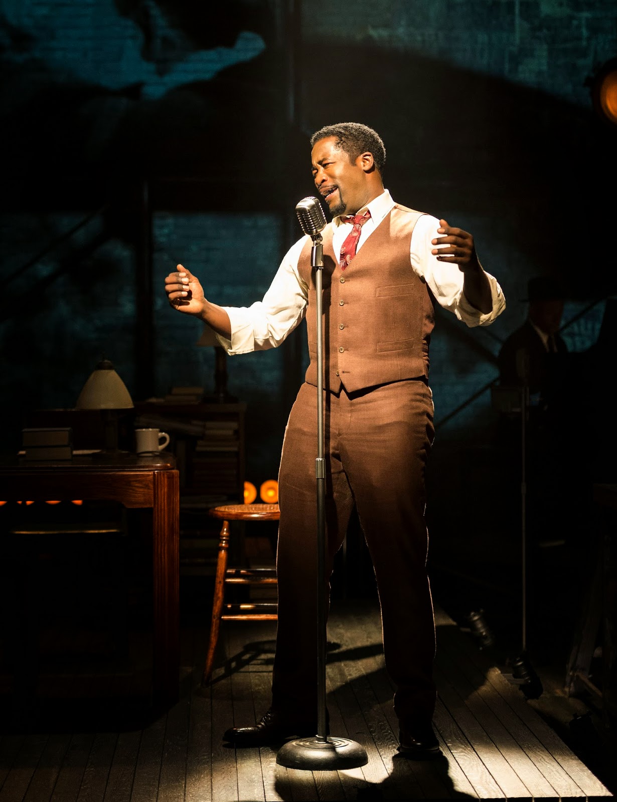 Donloe's Lowdown: Daniel Beaty Delivers A Brilliant Paul Robeson