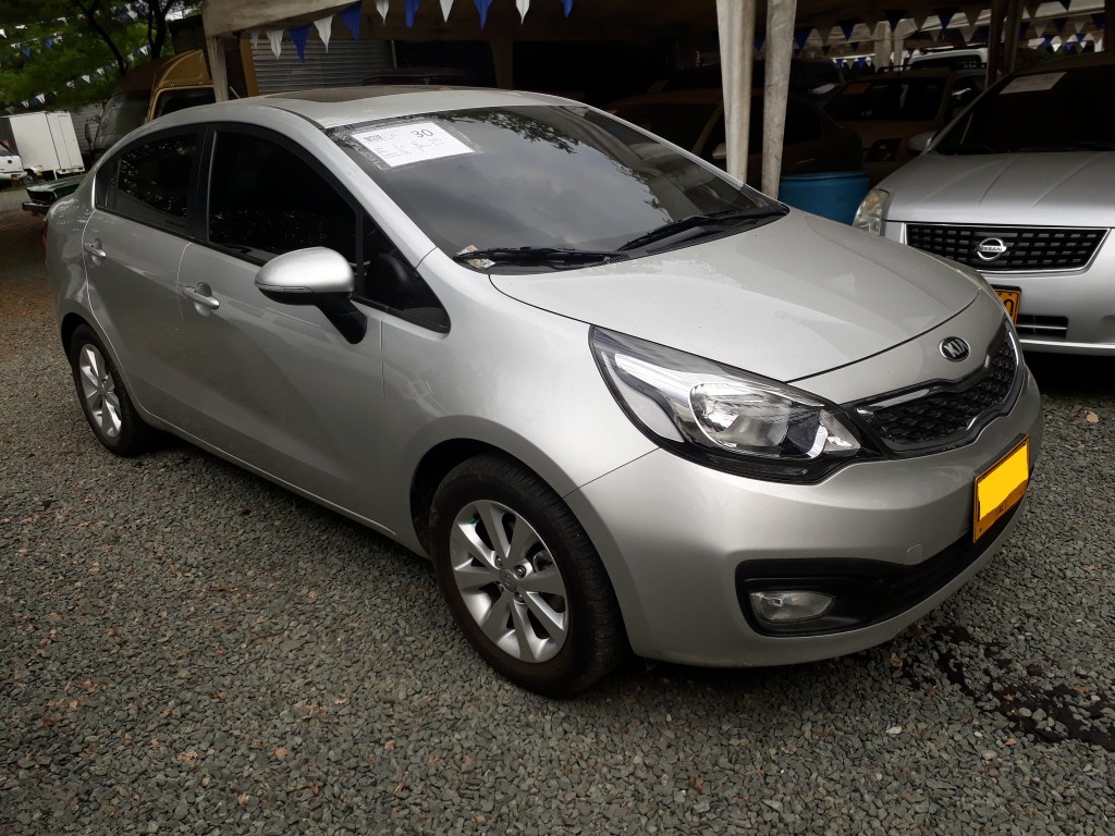 KIA RIO SPICE 2013 GRIS