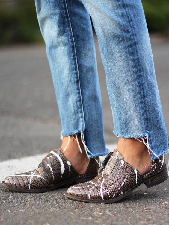 Seasonal Trend Irregular Hem Jeans