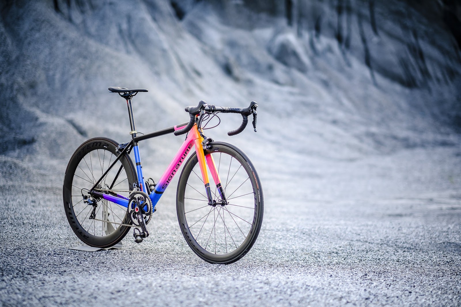 Nich Cycling revealed the New Signature Twilight | BikeToday.news
