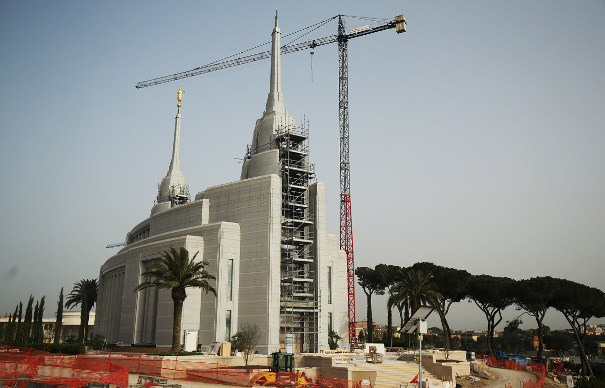 Vea las Últimas Fotos del Templo de Roma casi terminado