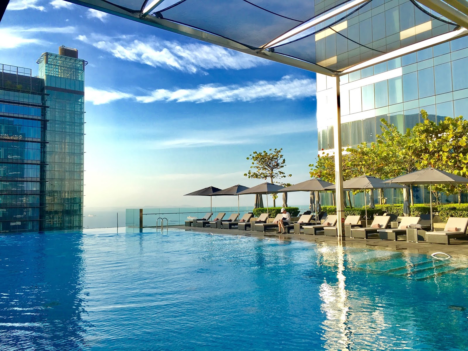 The Westin Singapore: Infinity pool and beyond — Juanita Ng