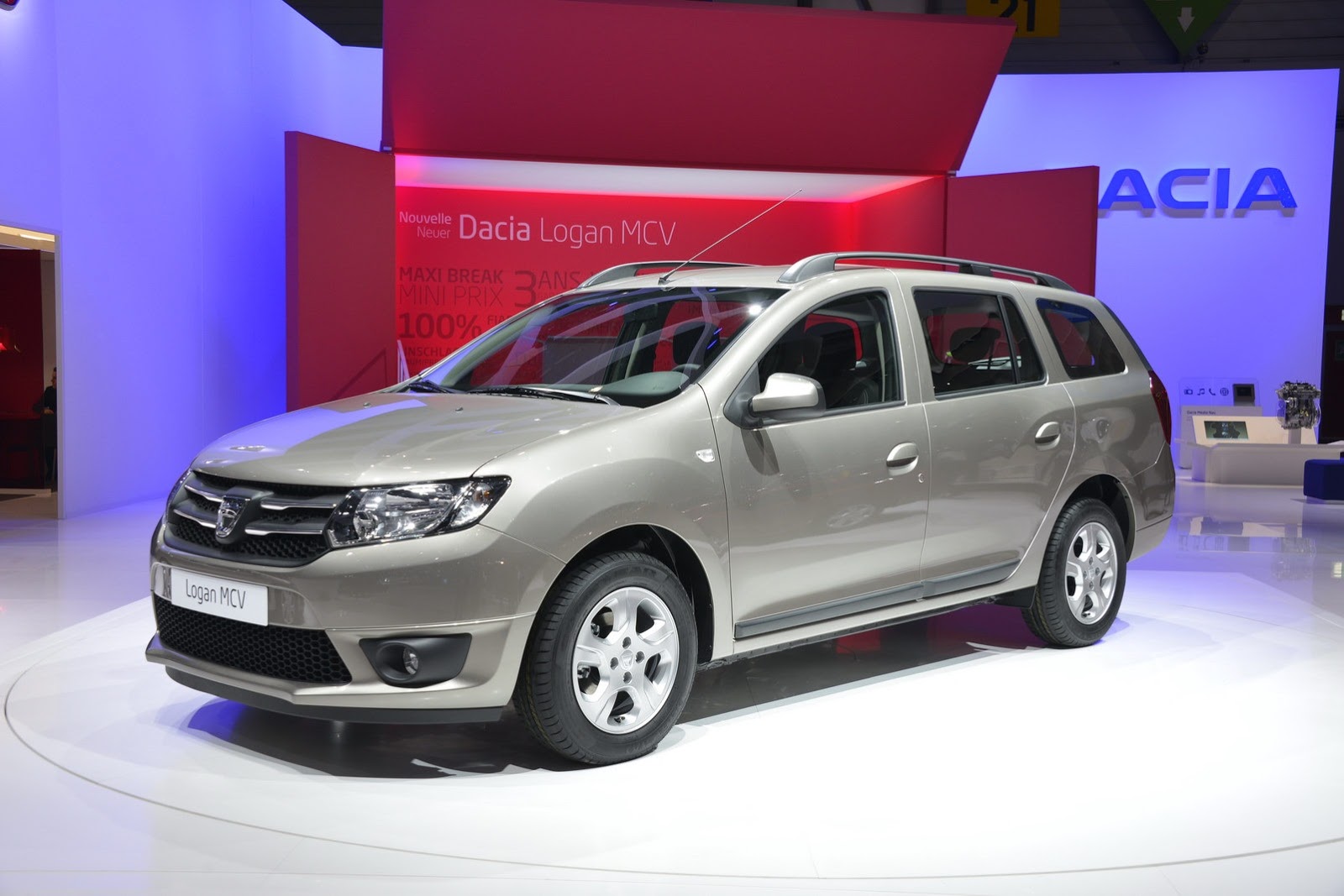 Nouvelle Dacia Logan MCV break sept places