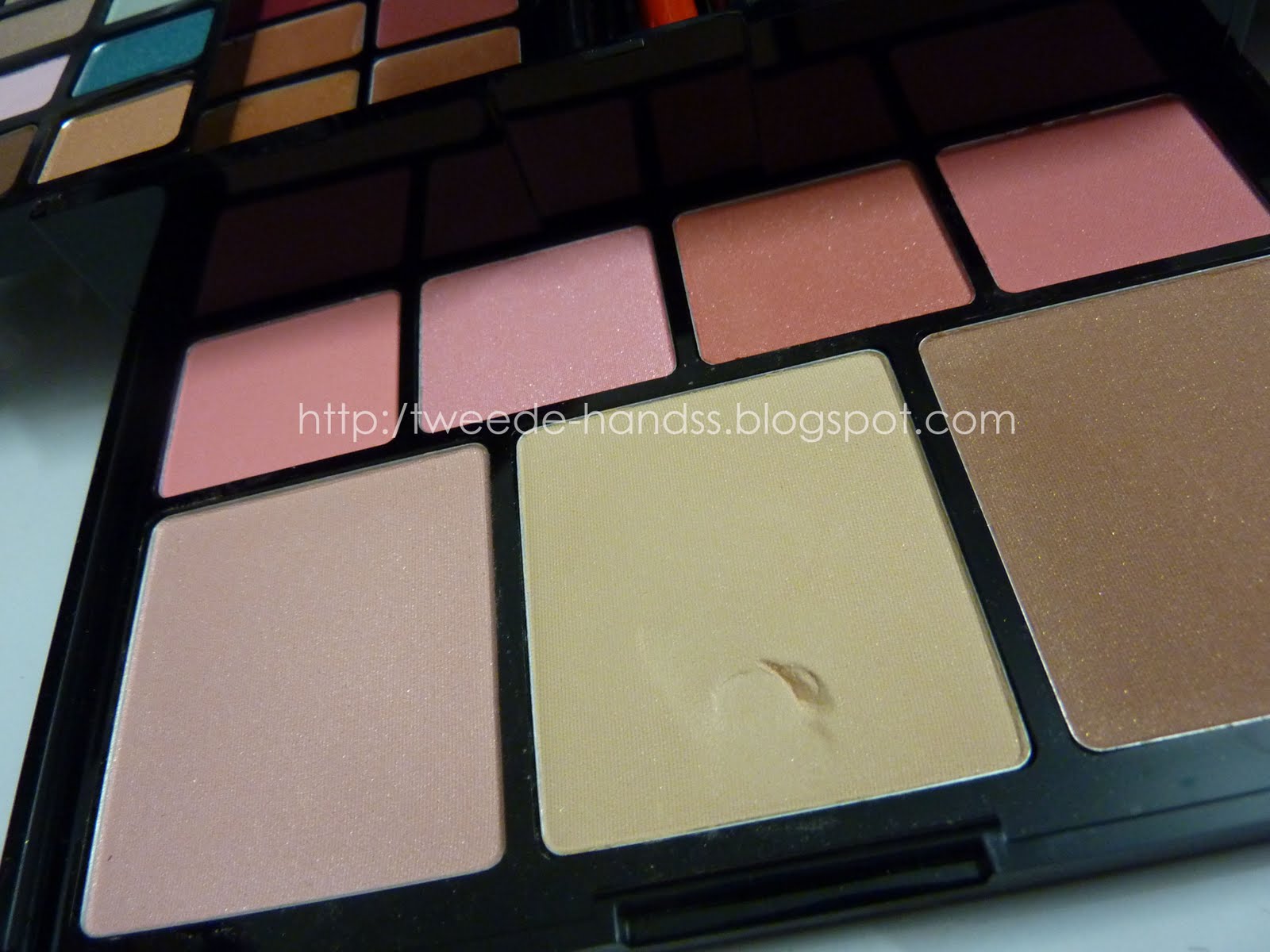 Tweede-hands: VS "Hello, Bombshell!" Makeup Kit