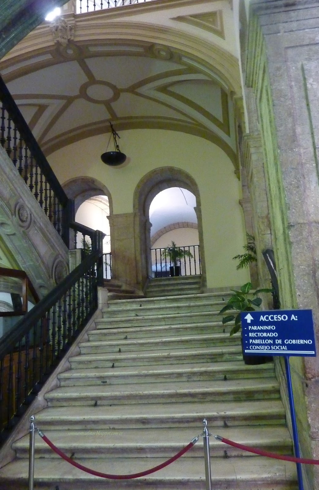 NUESTRAS FOTOS: RECTORADO UNIVERSIDAD DE SEVILLA, INTERIORES