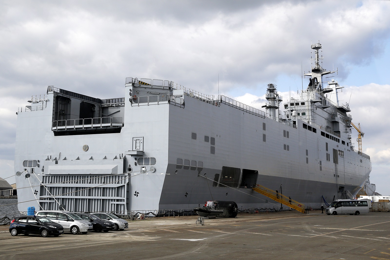 Egypt’s Mistral Class: Africa’s Largest and Biggest Warship. – Military ...