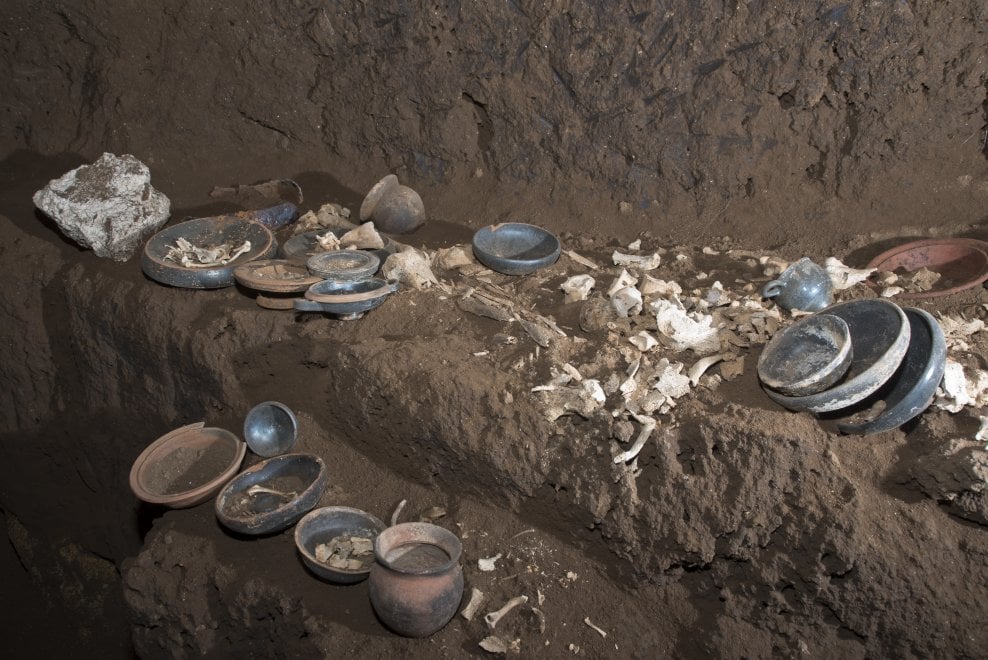 2,300 year old 'Athlete's Tomb' found intact outside Rome | Baring the ...