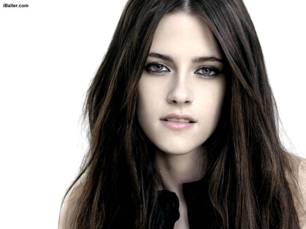 Kristen Stewart mini biography and beautiful wallpapers